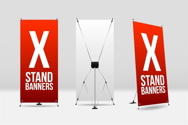 Standee là gì? Kích thước tiêu chuẩn của một standee