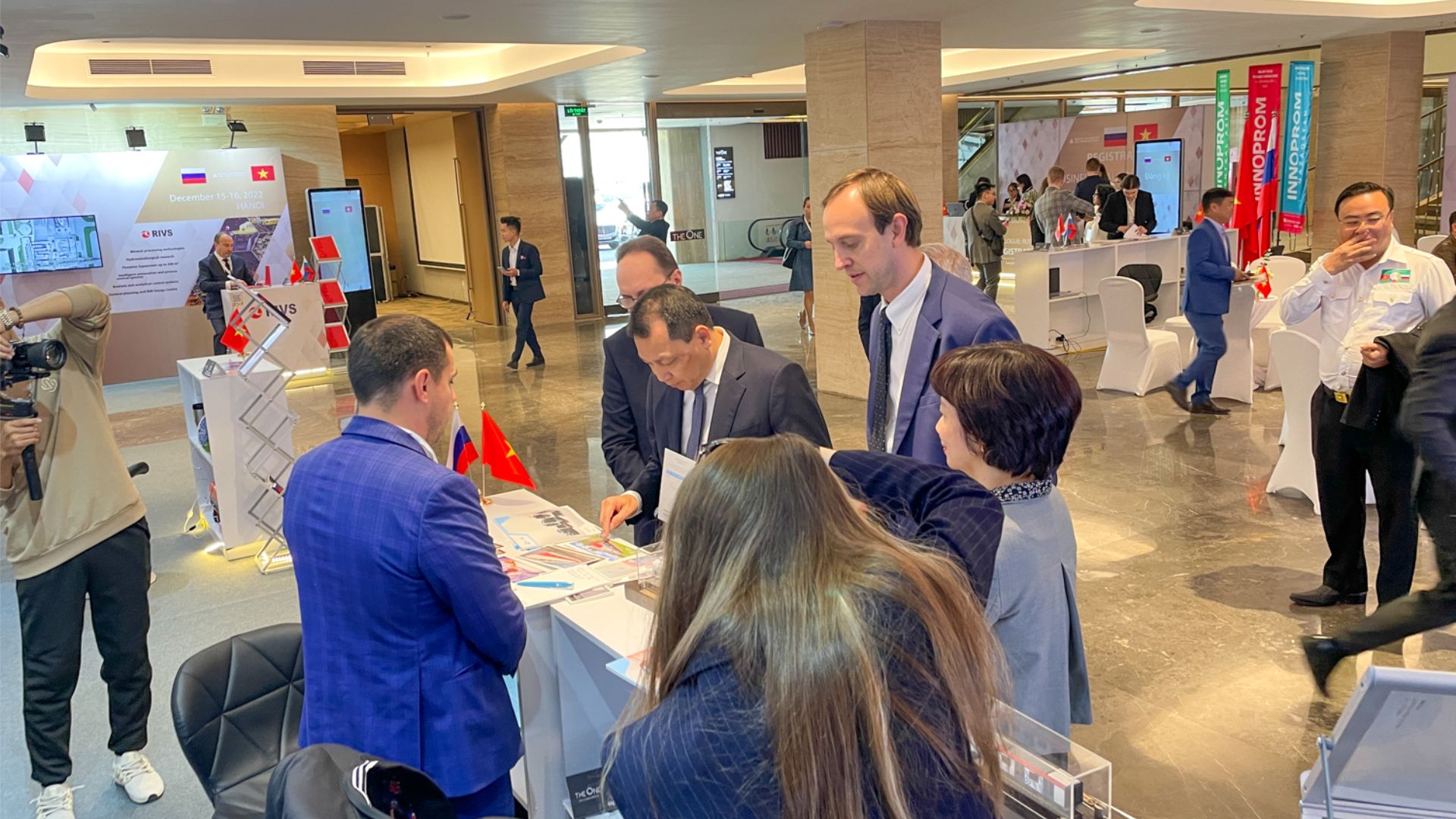 Event foyer là gì? Những ý tưởng trang trí foyer ấn tượng, độc đáo